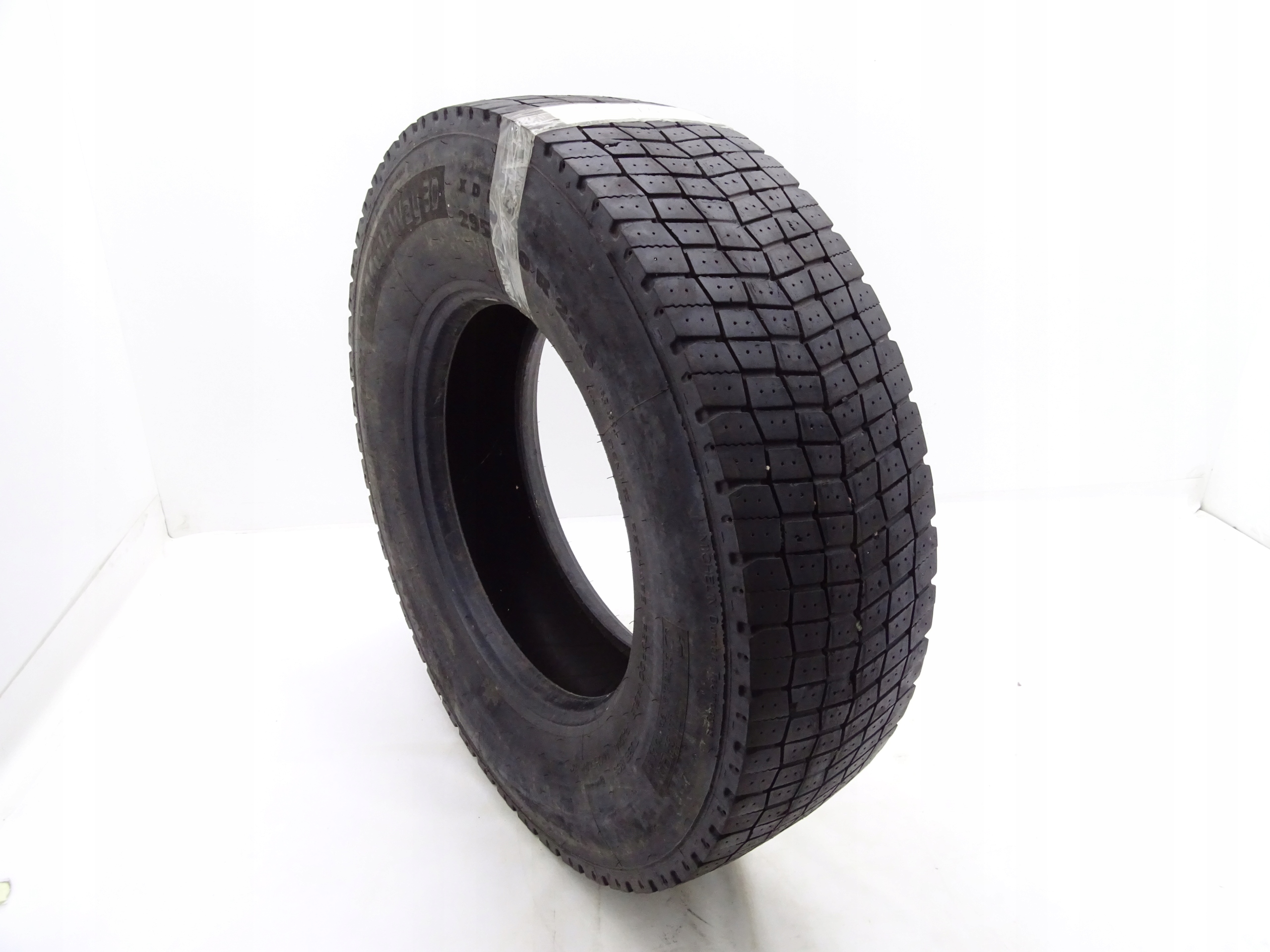 OPONA 1szt 295/80R22,5 MICHELIN REMIX MULTIWAY 7mm za 99,99 zł z ... OPONA 1szt 295/80R22,5 MICHELIN REMIX MULTIWAY 7mm za 99,99 zł z ...