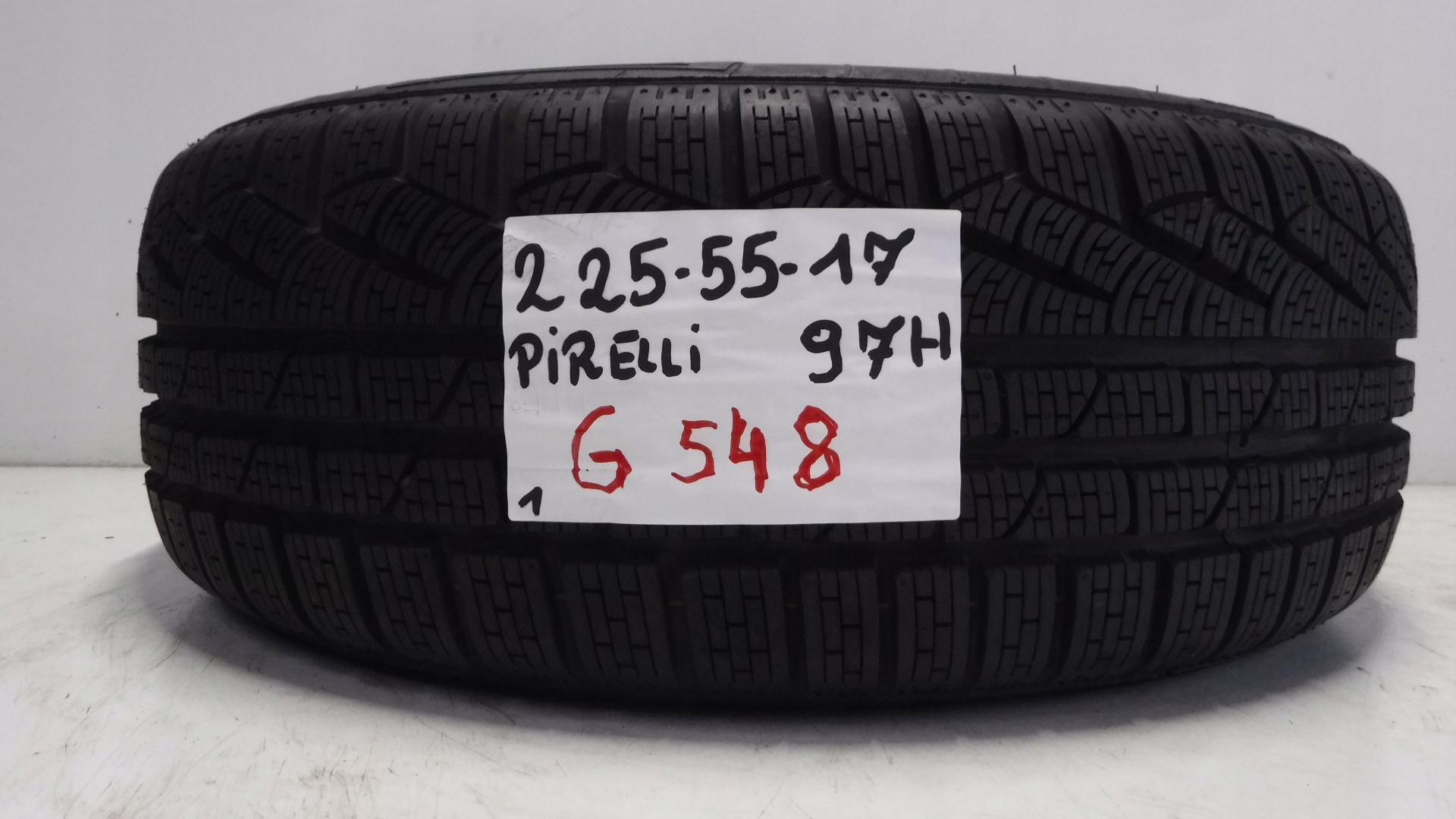 Opona zimowa Pirelli Winter SottoZero Serie II 225/55R17 97 H przyczepność na śniegu (3PMSF ...