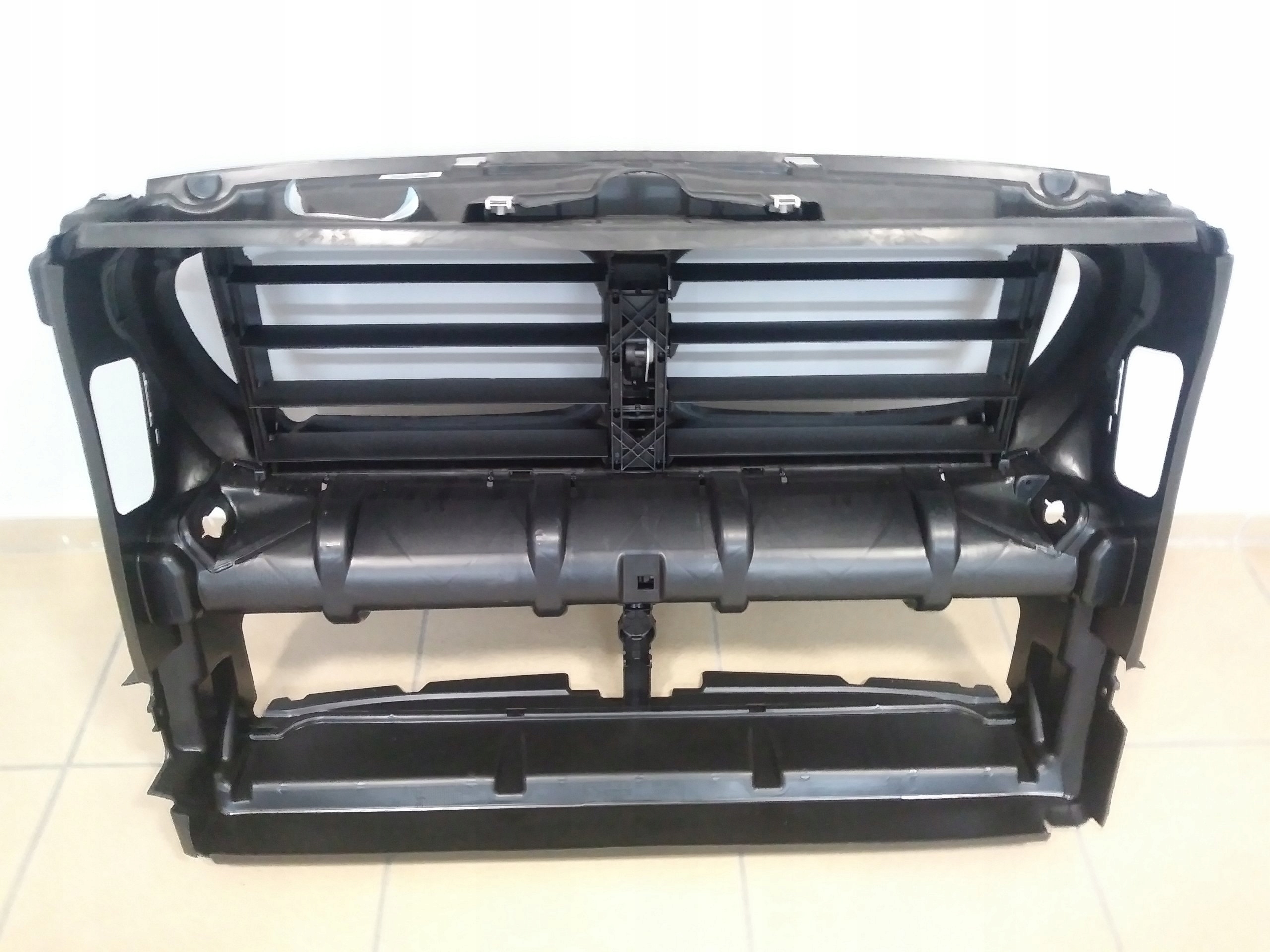 Wlot powietrza z żaluzjami pas przedni BMW F10 F11 - 7474897649 ...