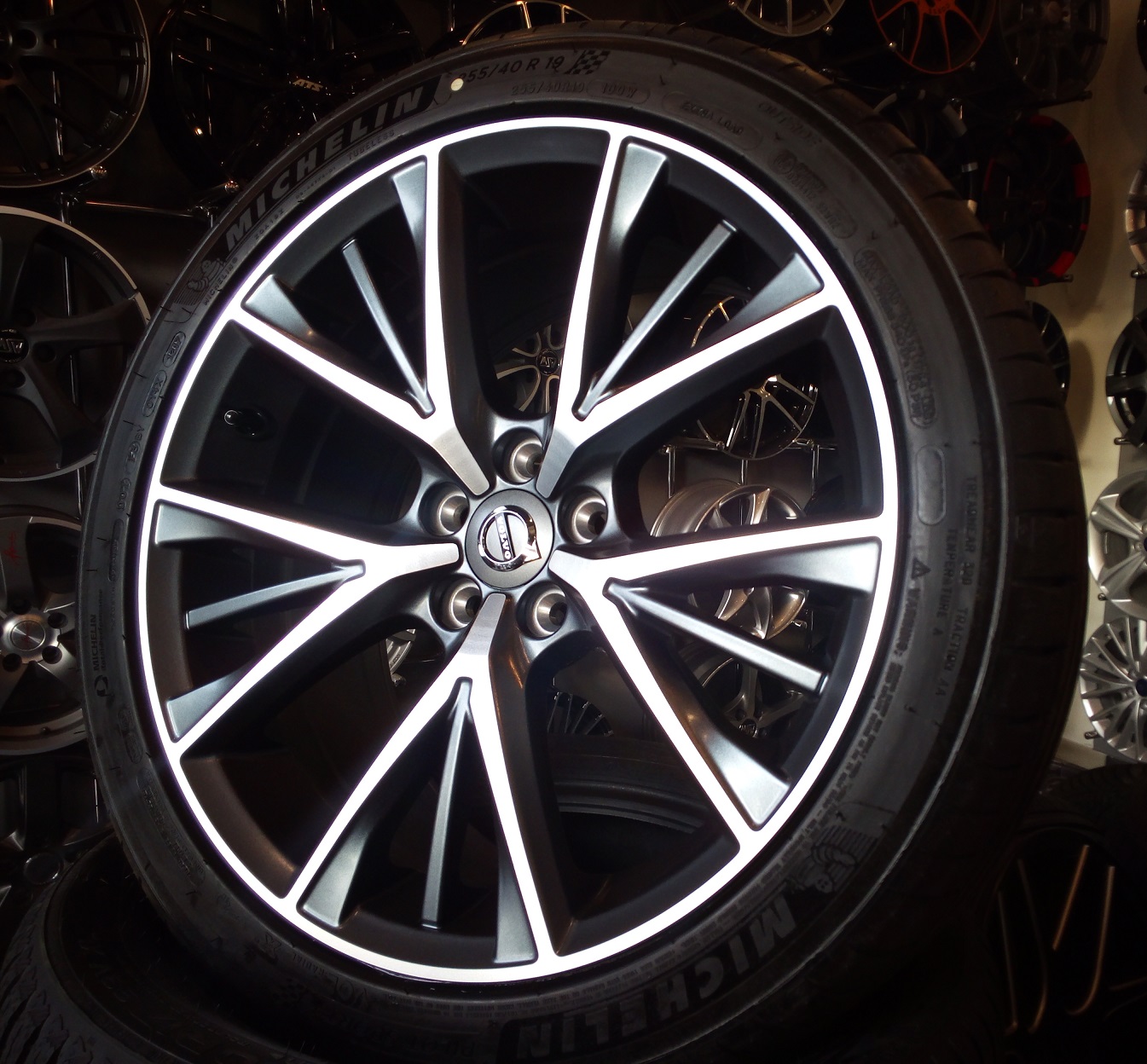 FELGI ALUMINIOWE 19'' VOLVO V90 ORYGINAŁ 31434954 - 7153020095 ...