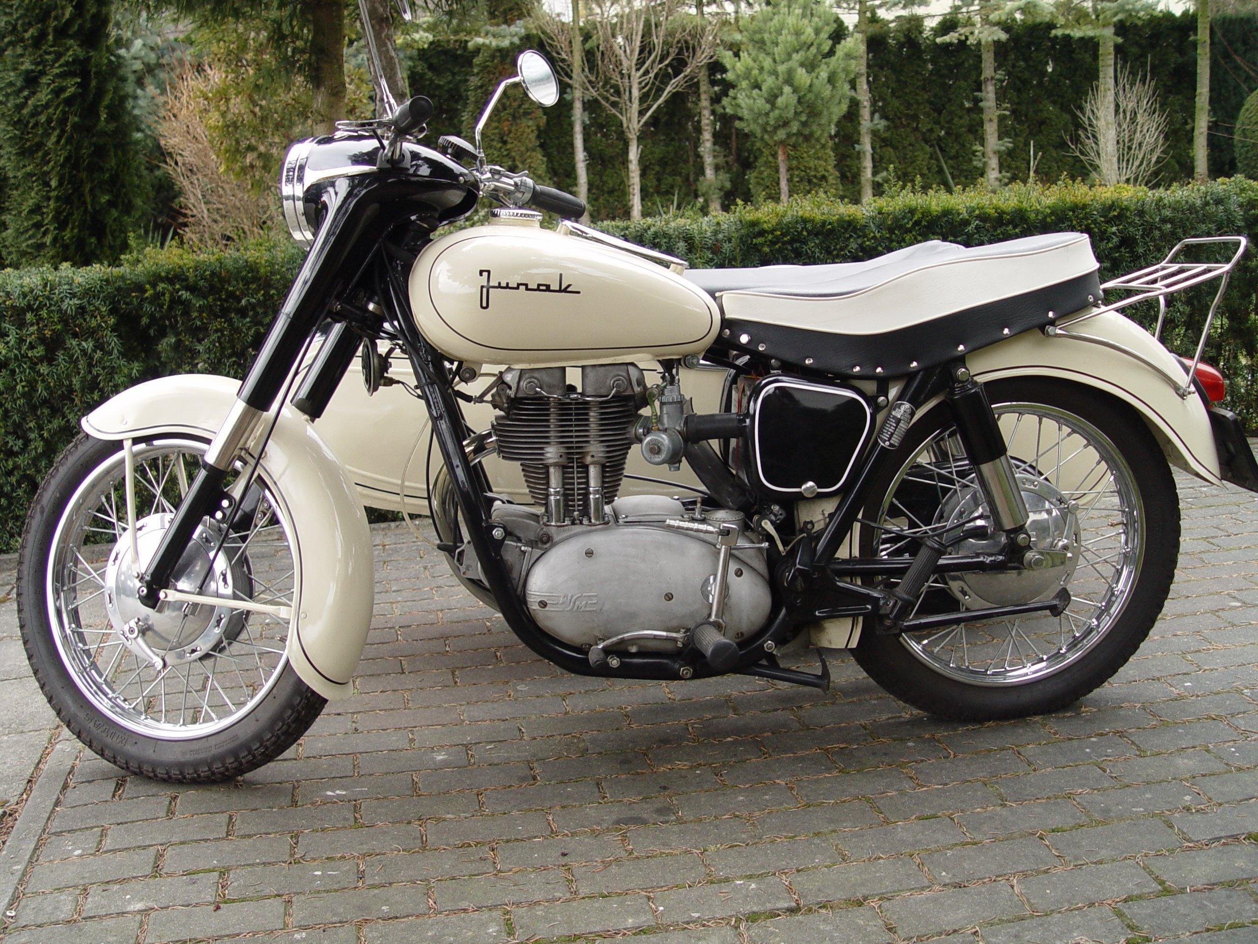 Junak M10 z koszem - 7133409146 - oficjalne archiwum allegro