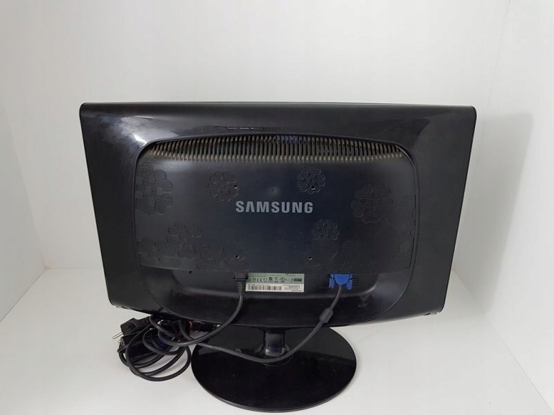 MONITOR SAMSUNG SYNCMASTER 2233 - 7619783092 - oficjalne archiwum allegro