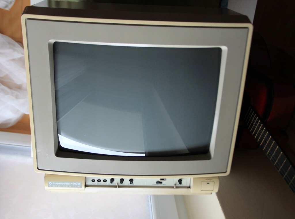 Monitor Commodore 1802 - 7642848437 - oficjalne archiwum Allegro