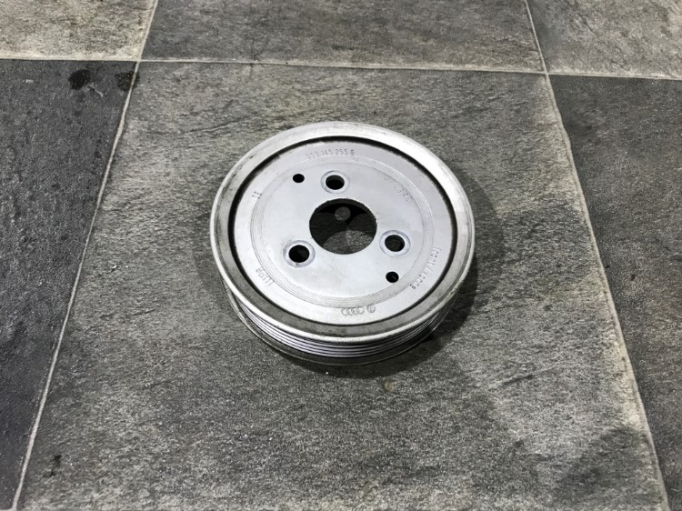 koło pompy wspomagania 3.0 TDI Audi Q7 059145255G - 6975860472 ...