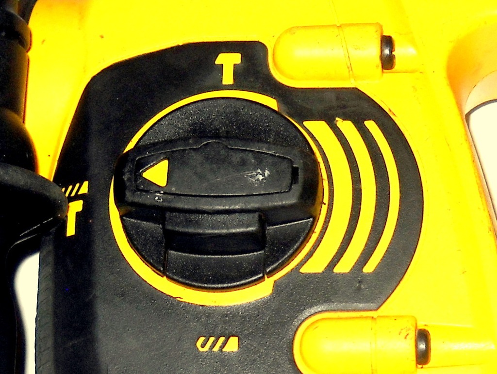 MŁOTOWIERTARKA DEWALT DCH253 18V - 7329186336 - oficjalne archiwum Allegro