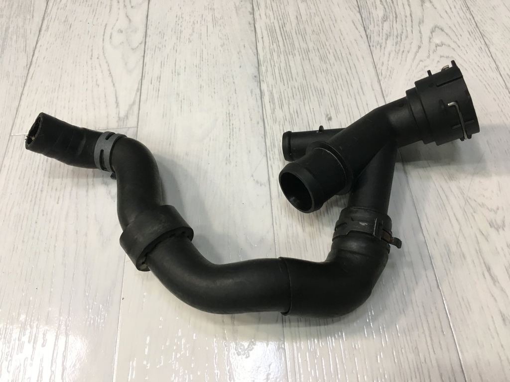 *WĄŻ WODY KRÓCIEC AUDI A3 5Q0122291BF - 7131373705 - oficjalne archiwum ...