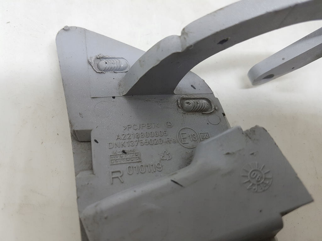 MERCEDES W221 KLAPKA SPRYSKIWACZA A2218800605 RH - 7522640371 ...