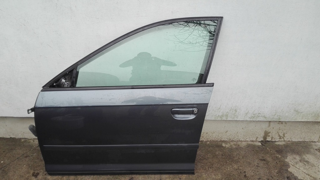 DRZWI LEWE PRZÓD PRZEDNIE AUDI A3 8P SPORTBACK LX7 - 7183086919 - oficjalne archiwum Allegro