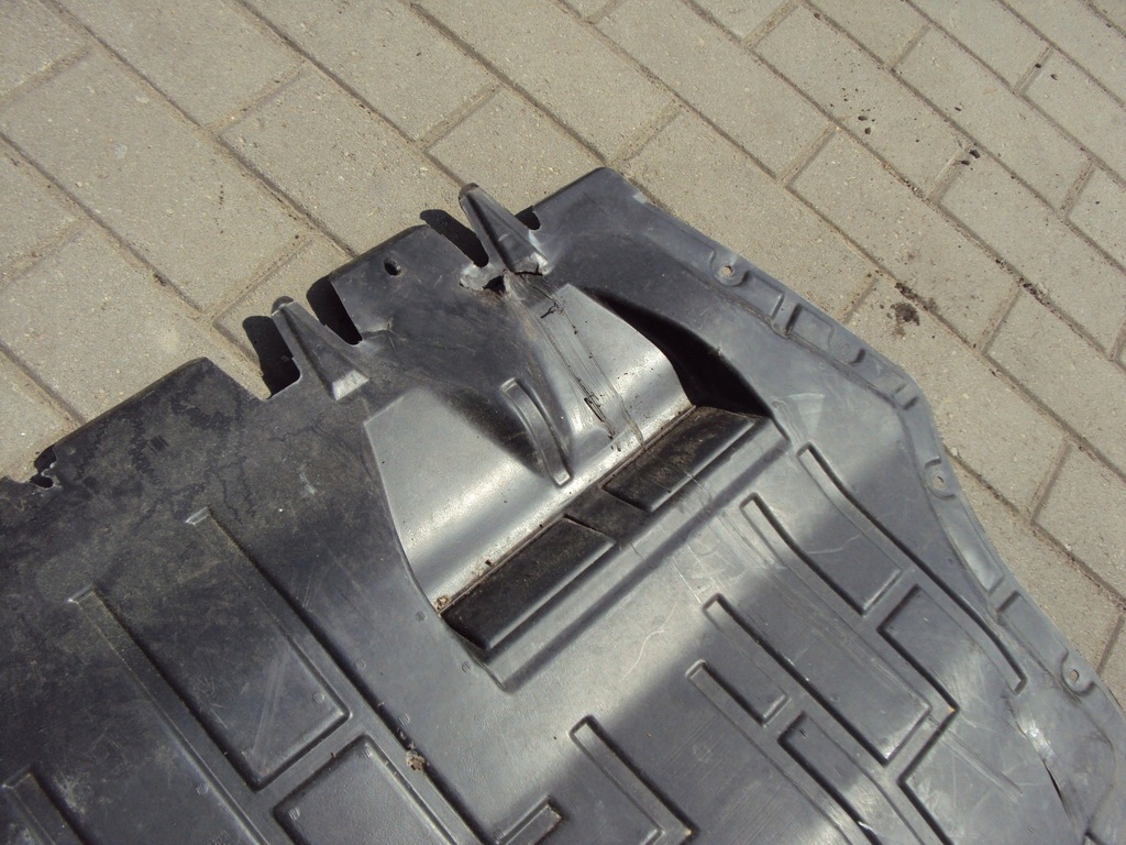 VW PASSAT B7 CC OSŁONA POD SILNIK 3C0825235M - 7427318874 - oficjalne ...