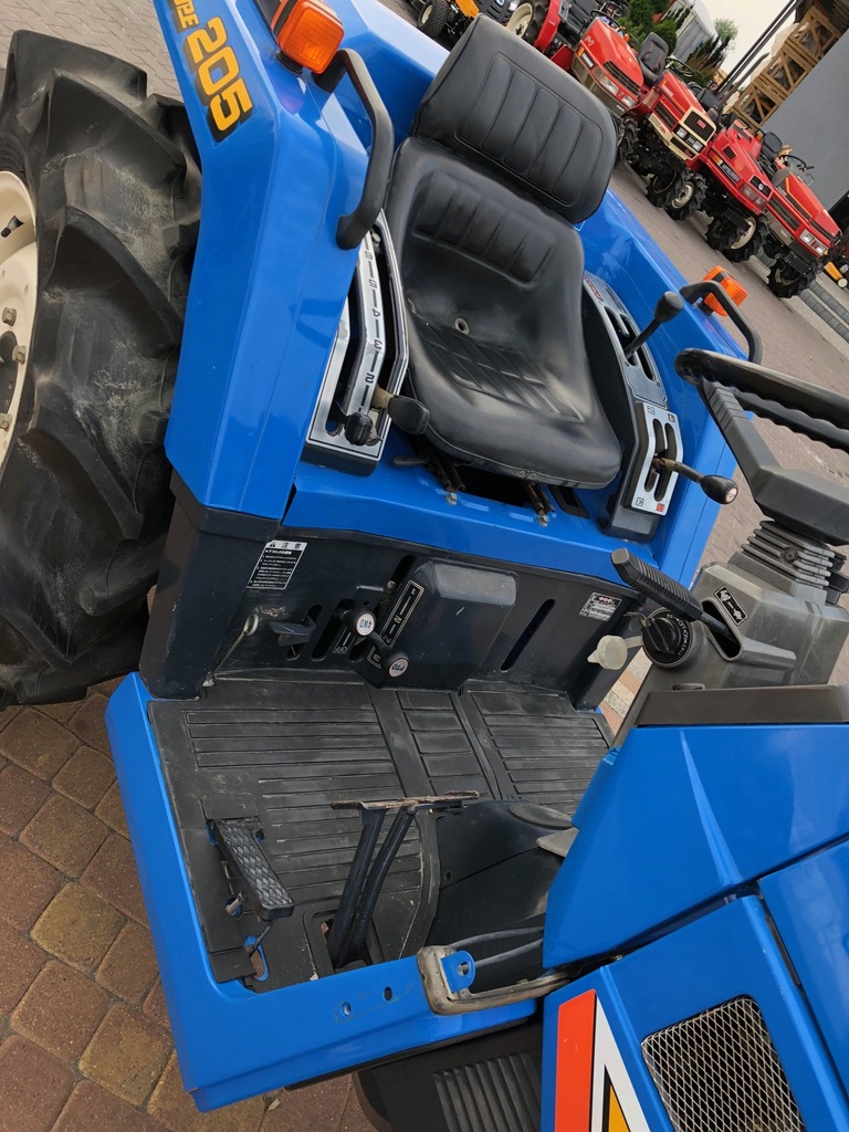 ISEKI TU 205 ciągnik ogrodowy - traktory japońskie - 7759886226 ...