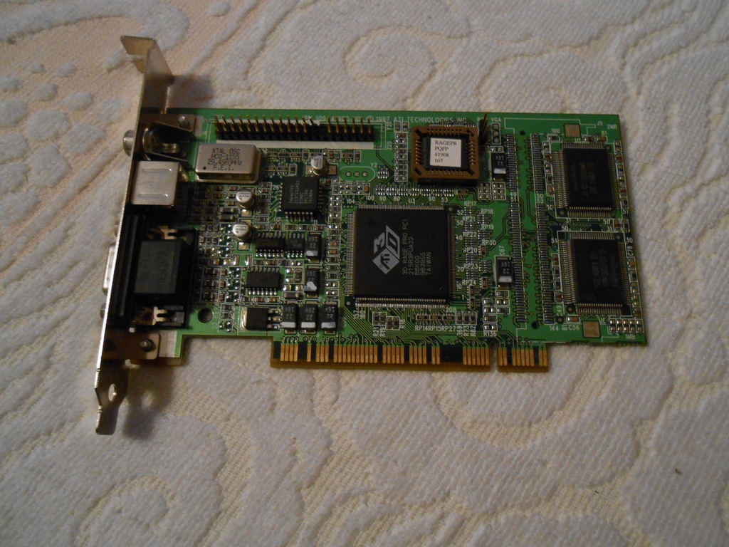 ATI 3D RAGE PRO 8Mb PCI - 7338703483 - oficjalne archiwum Allegro
