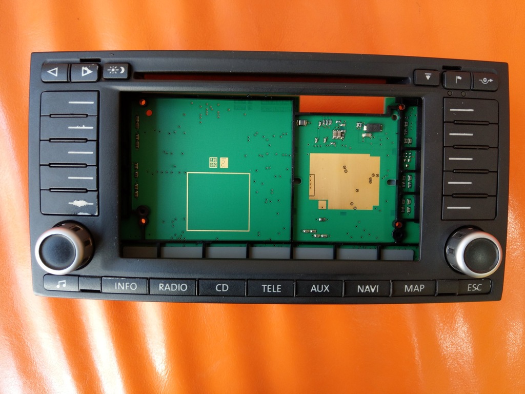 NAWIGACJA VW T5 MULTIVAN GPS RADIO PANEL MFD-2 - 7184775769 - oficjalne ...