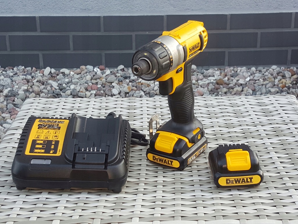 Wkretarka DEWALT DCF 610+10,8V 1,5Ah Ładna.. - 7552234572 - oficjalne ...