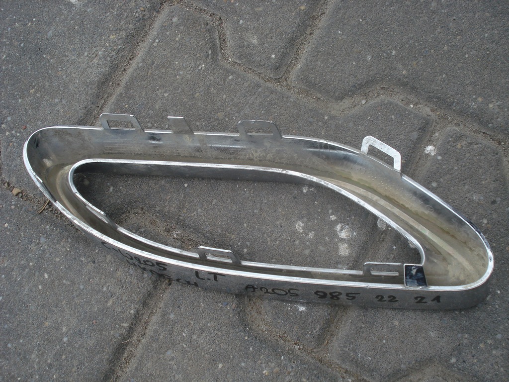 MERCEDES W205 CHROM WYDECH DYFUZOR A2058852221 - 6861695068 - oficjalne ...