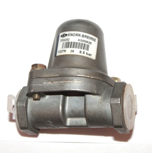Клапан проточный 8,5 бар KNORR DR4252 K000626: купить с доставкой из ...